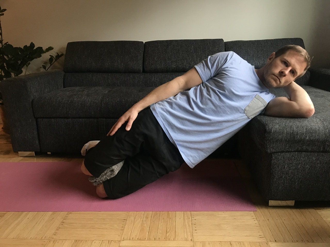 The 4 best core exercises for home workouts with no equipment - Human ...